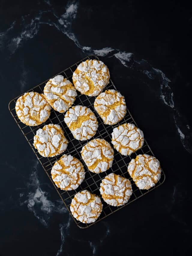 Powdered Sugar Lemon Crackle Cookies Recipe - Oh, That's Good