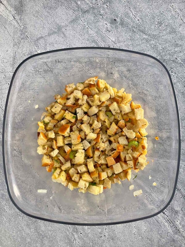 Old Fashioned Thanksgiving Dressing Recipe - Oh, That's Good