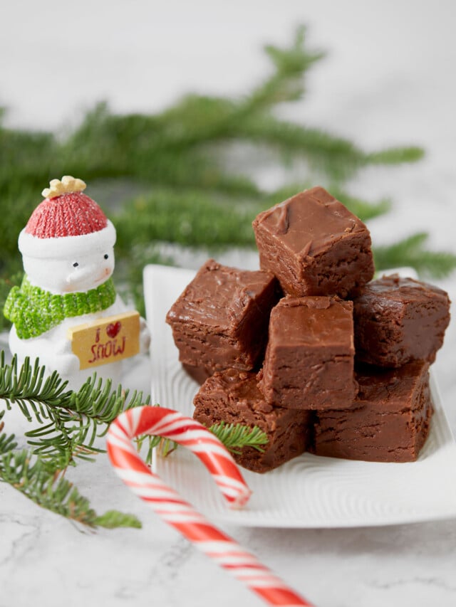 Creamy Smooth Christmas Chocolate Fudge Recipe - Oh, That's Good